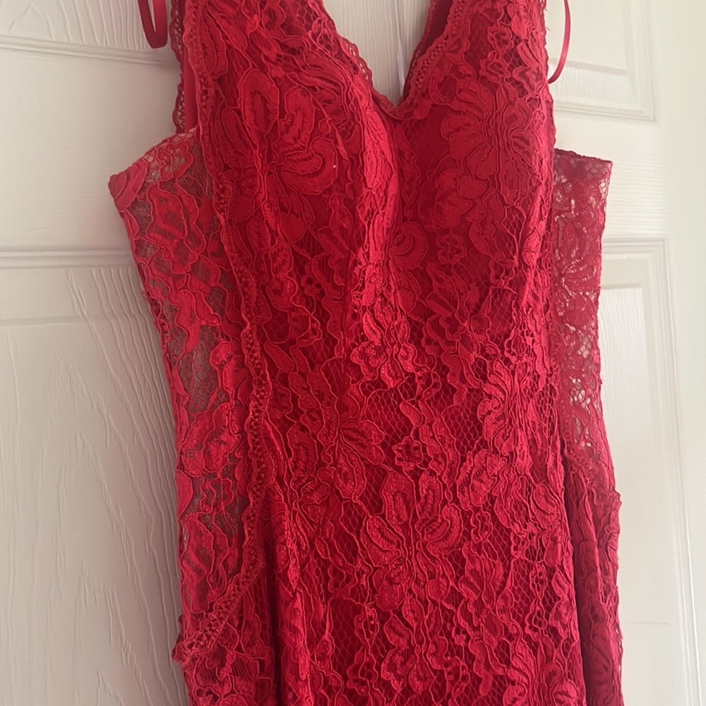 Red Xscape Lace Evening Dress - Gem